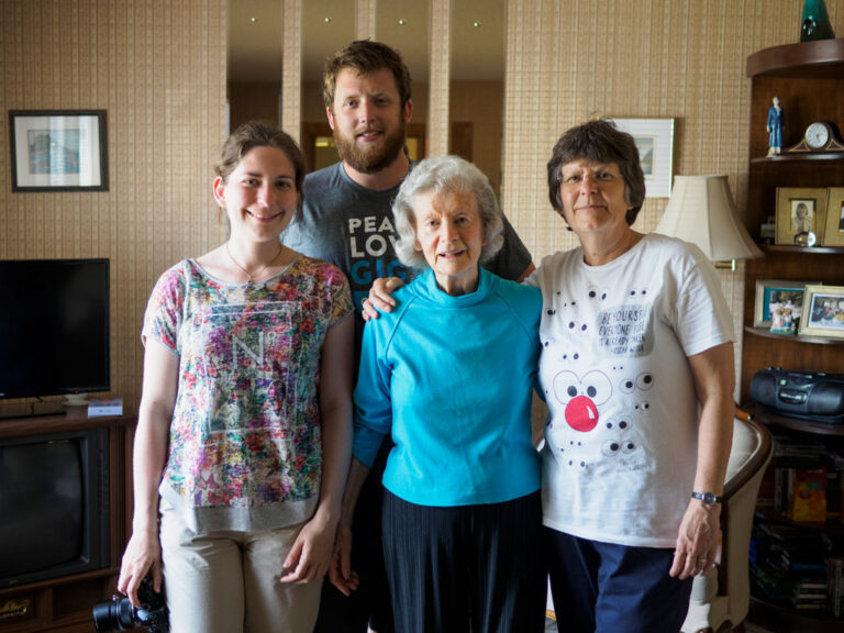 Italian Word of the Day: Famiglia (family) - Daily Italian Words