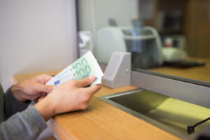 Italian Word of the Day: Banca (bank) - Daily Italian Words