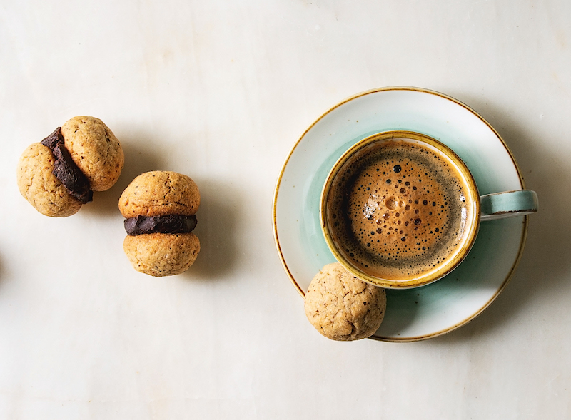 Italian Word of the Day: Bacio (kiss) - Daily Italian Words