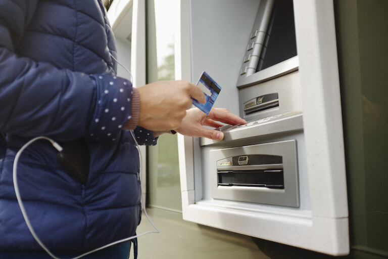 Italian Word of the Day: Bancomat (ATM / bank card) - Daily Italian Words