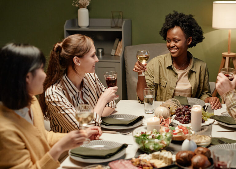 8 Ways to Say "Friend" in Italian - Daily Italian Words