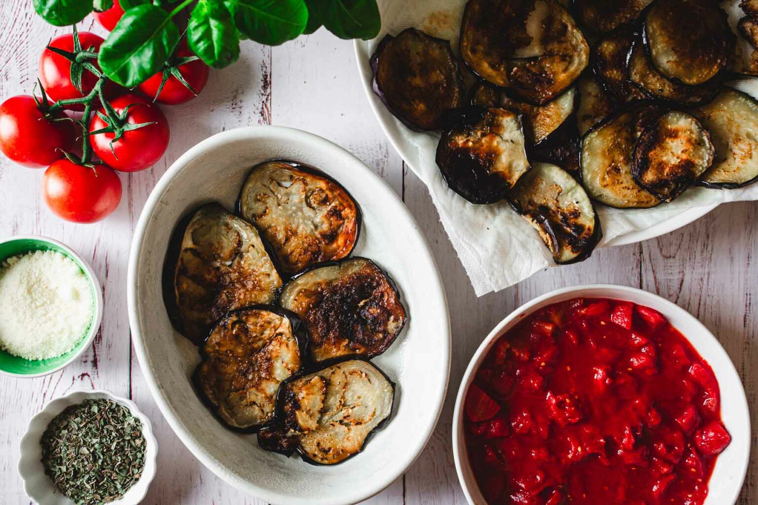 Classic Eggplant Parmigiana Recipe (Melanzane alla Parmigiana) - Daily ...