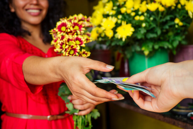 13 Words for "Money" in the Italian Language - Daily Italian Words