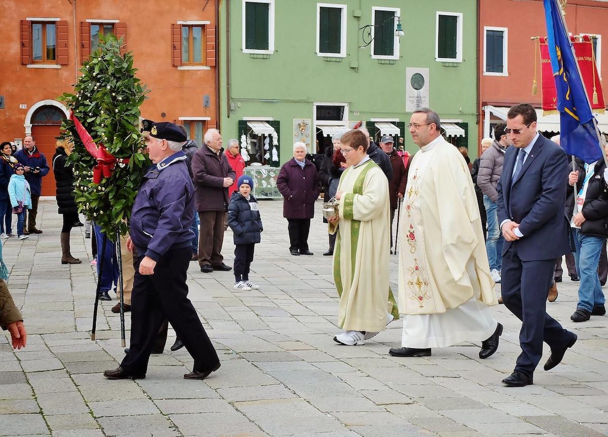 Easter in Italy: From chocolate eggs to unique celebrations! - Daily ...