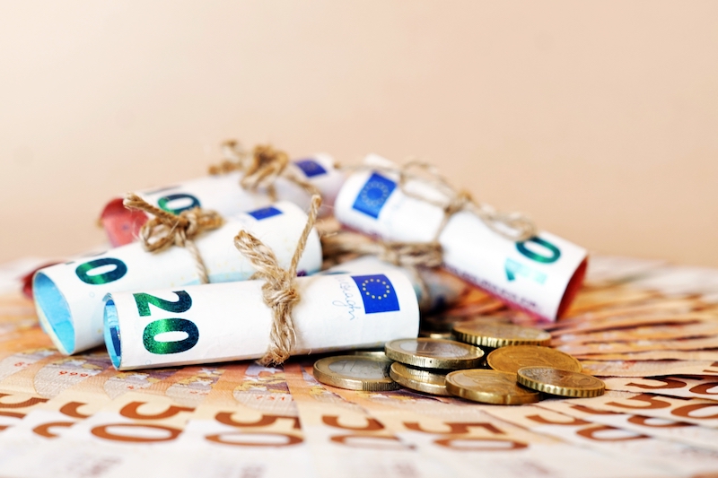 13 Words for "Money" in the Italian Language - Daily Italian Words